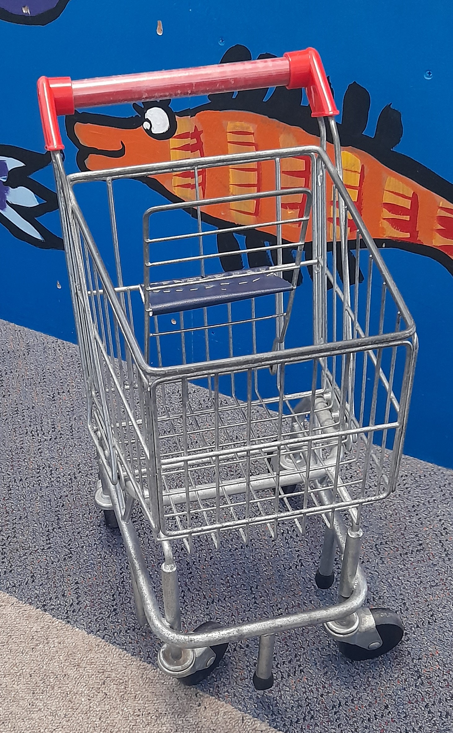 Shopping Trolley (Red handle)